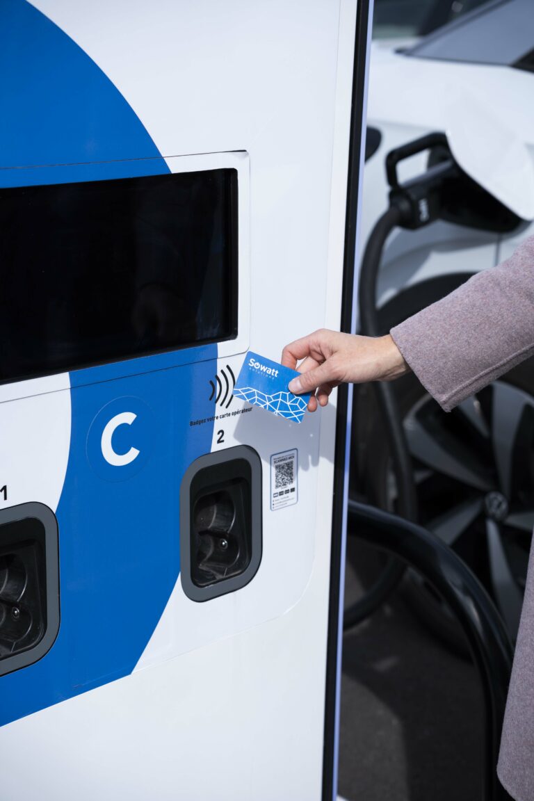 Carte bornes de recharge : 450 000 bornes en France et Europe